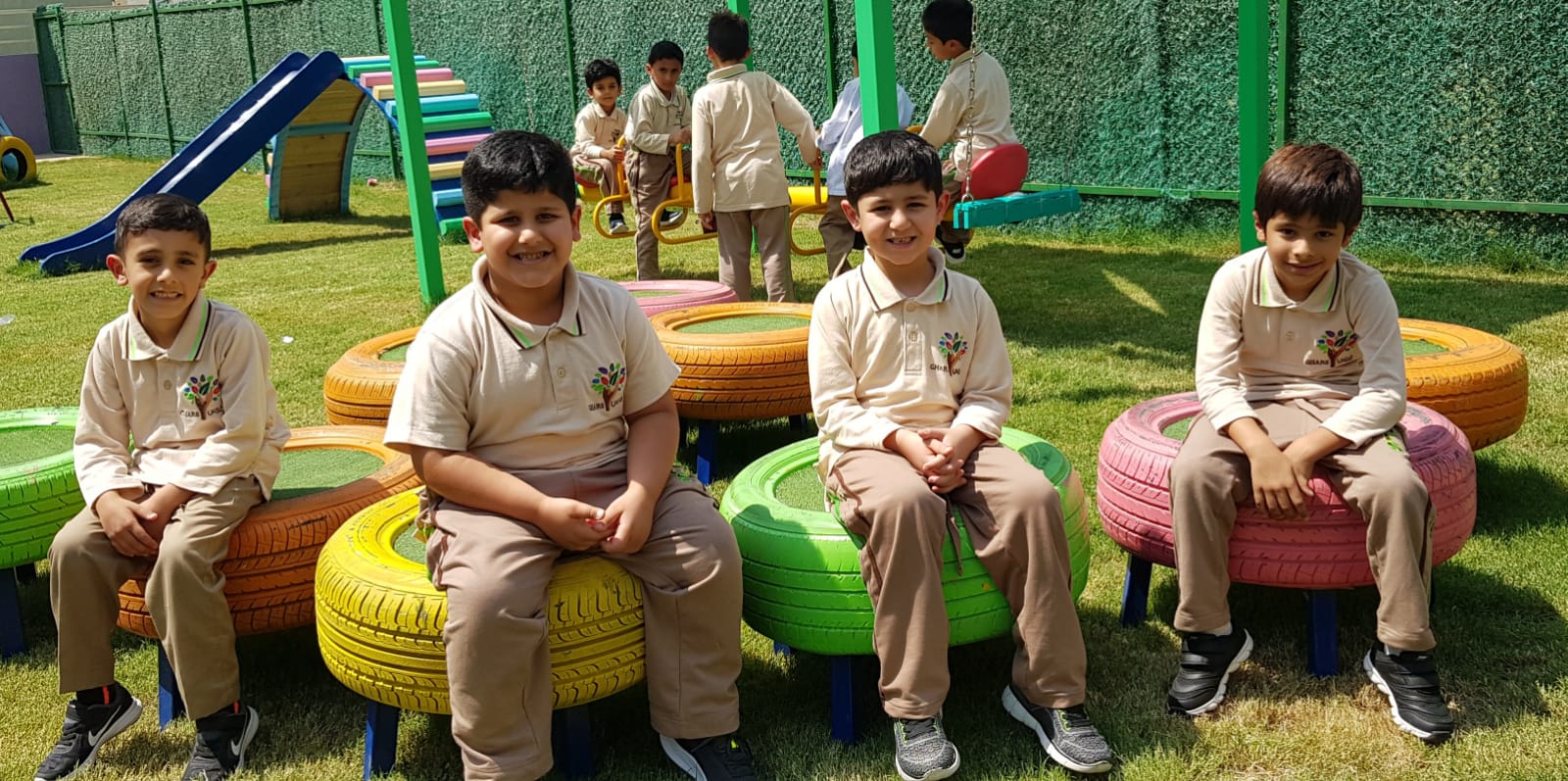 Ghars Bilingual School